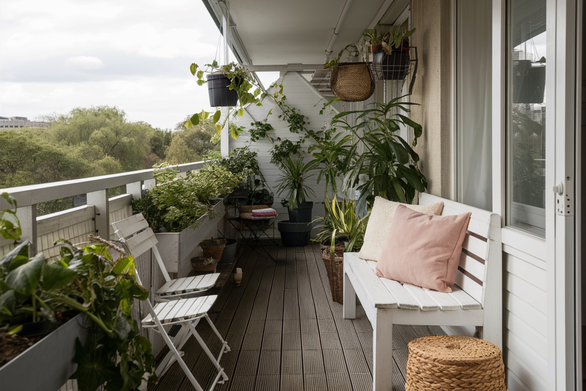 15 ideas para Decorar un Balcón Pequeño y Alargado